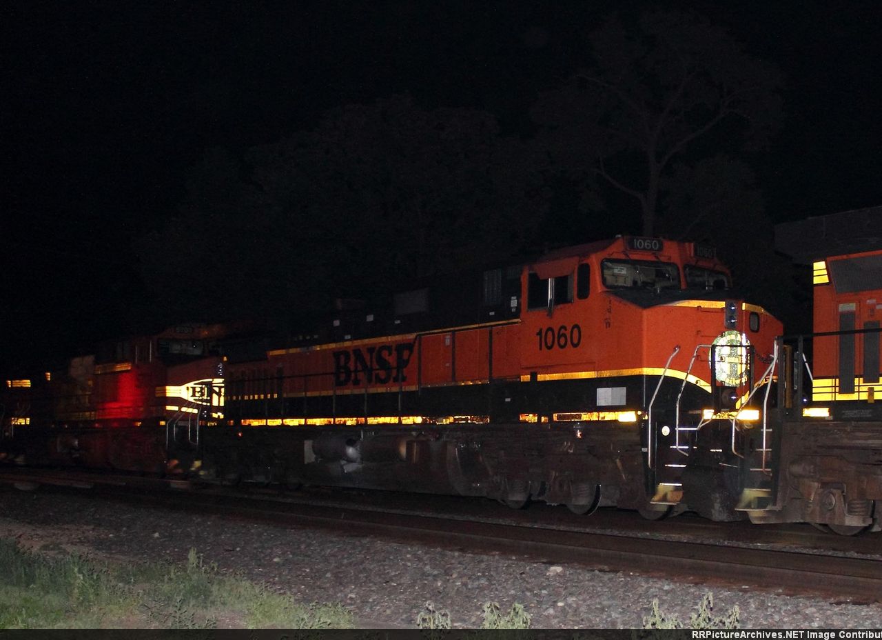 BNSF 1060